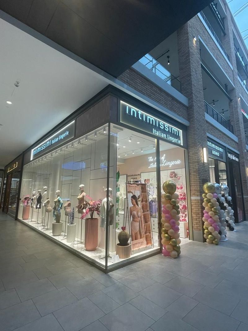 Fashion alert: Nova hot spot mesta za šoping u Beogradu - Harper's ...